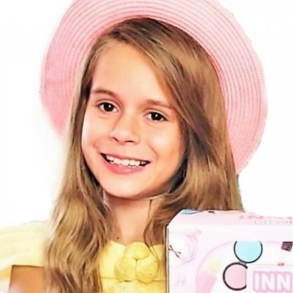 Princess Karolina on Direct.me